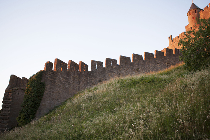 Un dispositif défensif face au royaume d’Aragon